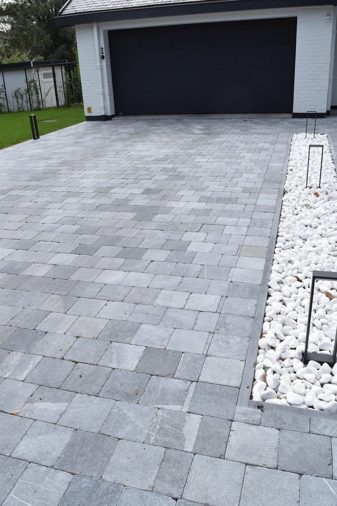 Vietnamese arduin 20/20/2,5 cm getrommeld - los af | Bouwmaterialen Van de Velde